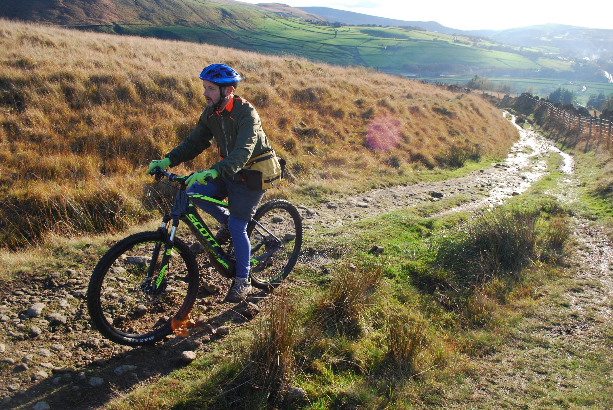 Guide to electric bikes and e-cycles | Cycling UK